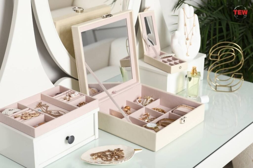 Best Jewelry Trends Throughout the Decades | The Enterprise World